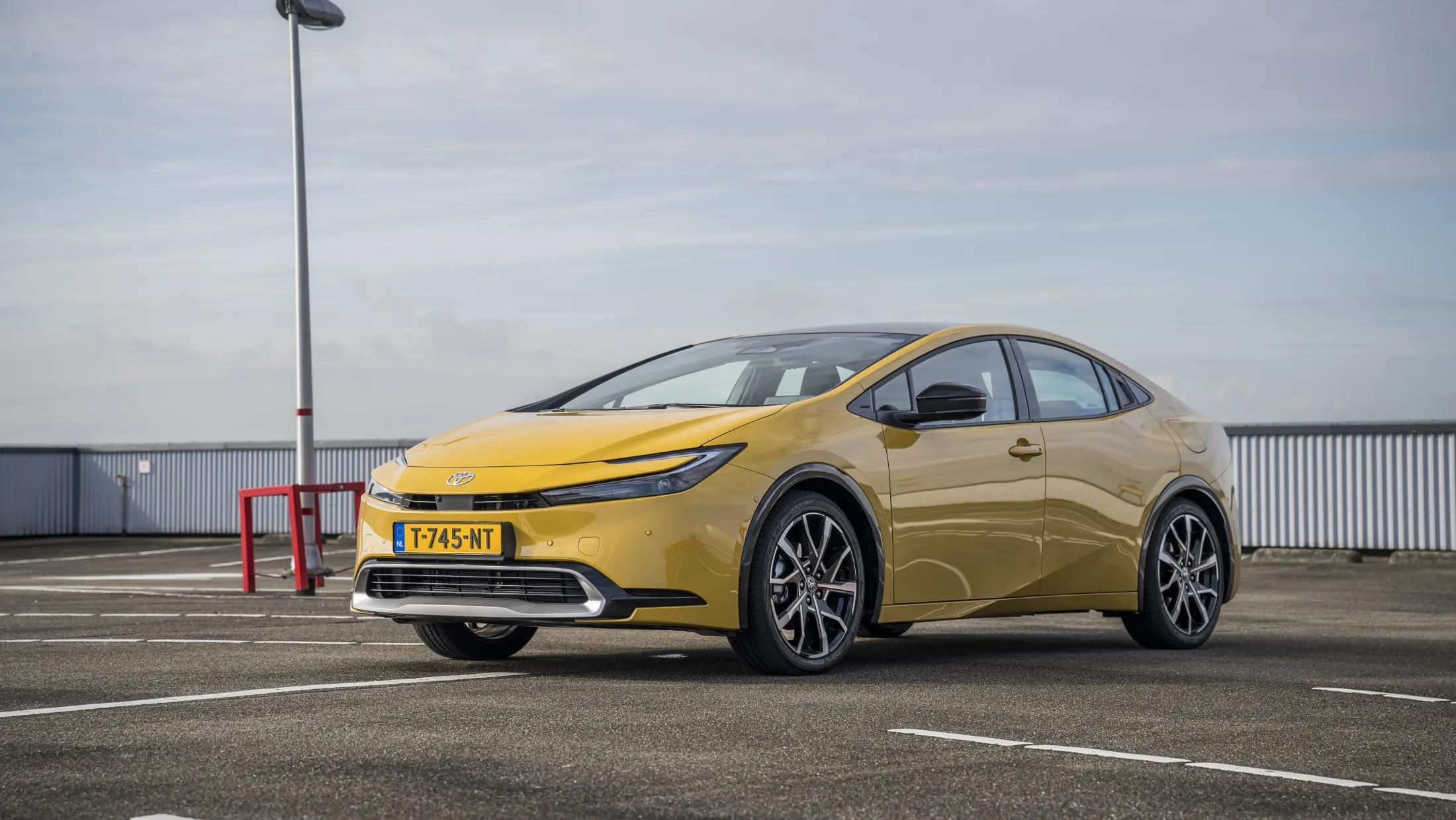 Ontdek de Nieuwe Toyota Prius Plug-in bij Kooijman Autogroep