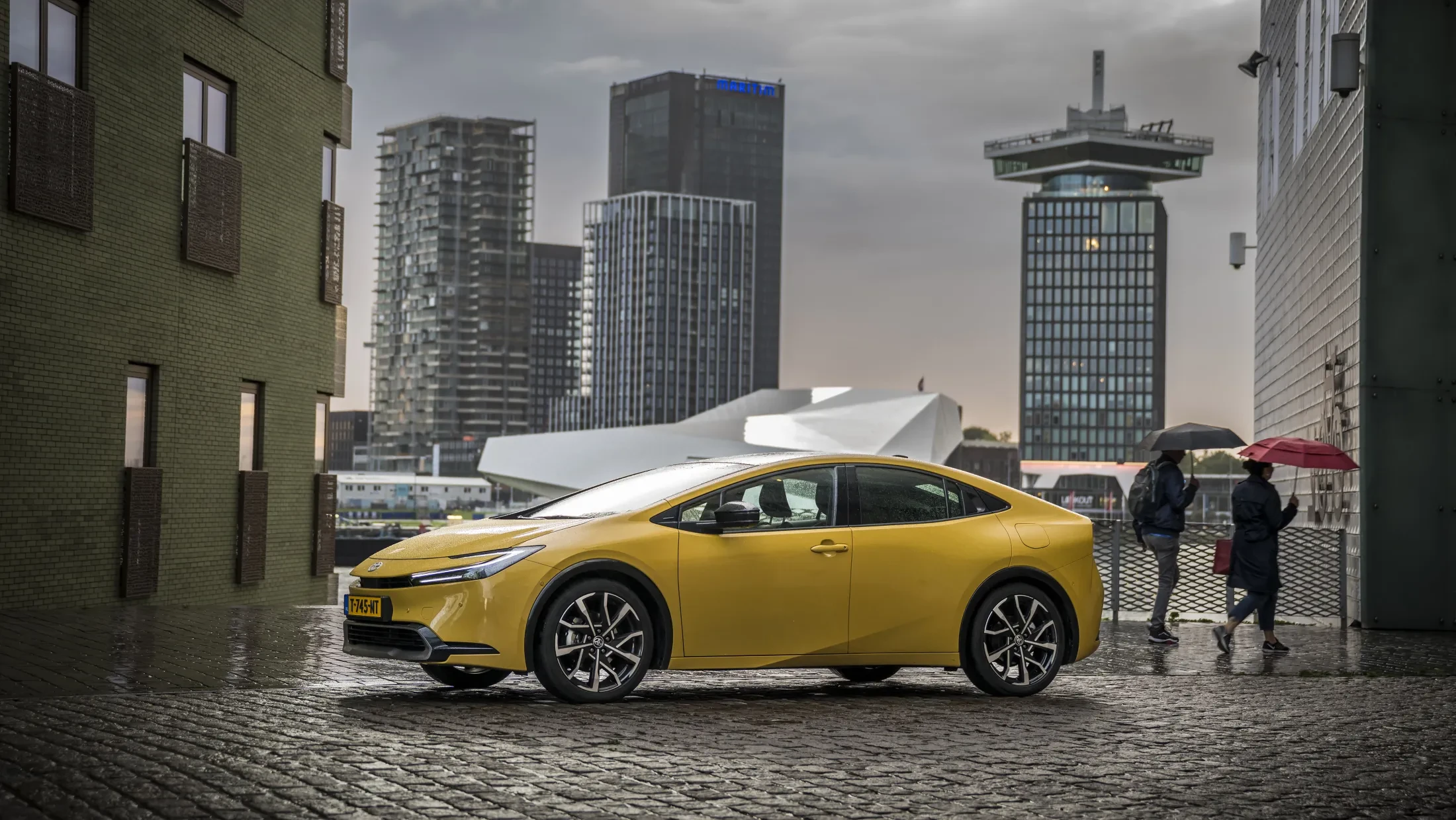 Ontdek de Nieuwe Toyota Prius Plug-in bij Kooijman Autogroep